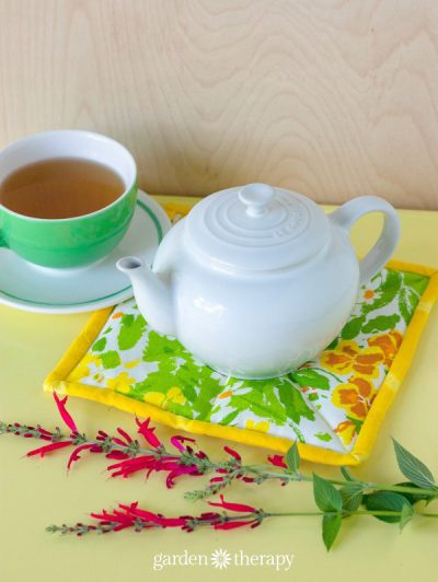 Sew Creative! Make this Herb Scented Tea Trivet