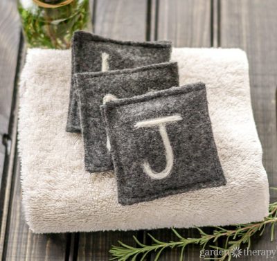 Easy DIY Herbal Drawer Fresheners