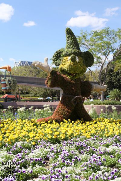 Tour the Disney Topiaries at the Epcot International Flower and Garden ...