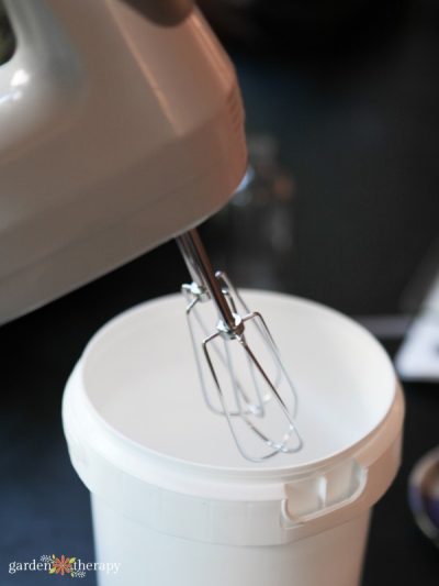 How to Make Lotion: Ultra Moisturizing DIY Lotion Recipe