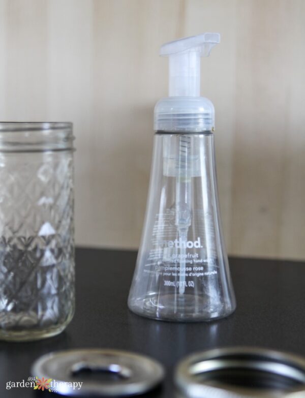 How to Make a Foaming Soap Dispenser + an All-Natural Foam Soap Recipe ...