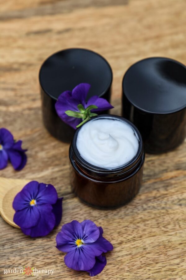 DIY Hand Cream: Non-Greasy and Fast Absorbing - Garden Therapy