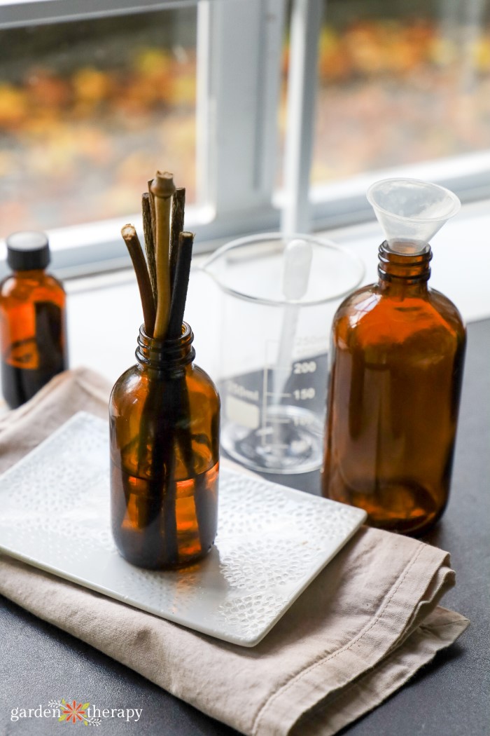 Natural Reed Diffuser: Freshen Up the Home with Essential Oils - Garden ...