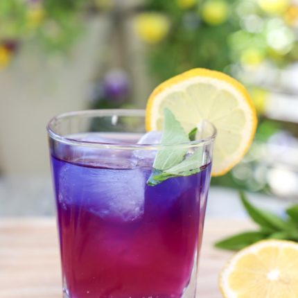 Make Naturally Bright Blue Butterfly Pea Flower Tea - Garden Therapy