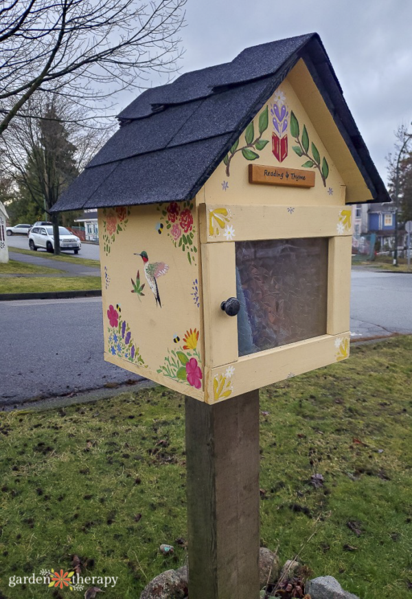 How to Make a Little Seed Library in Your Community - Garden Therapy