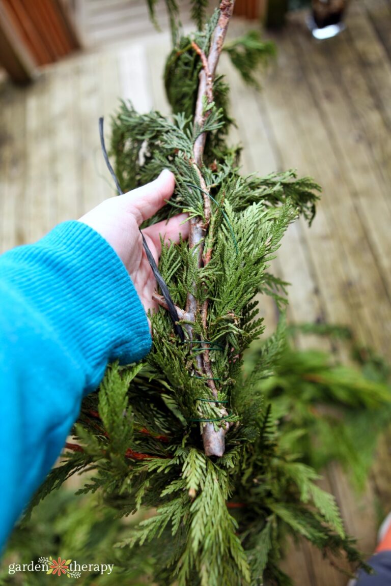 Rustic Chic: Crafting a Cedar Garland for Your Festive Home - Garden ...