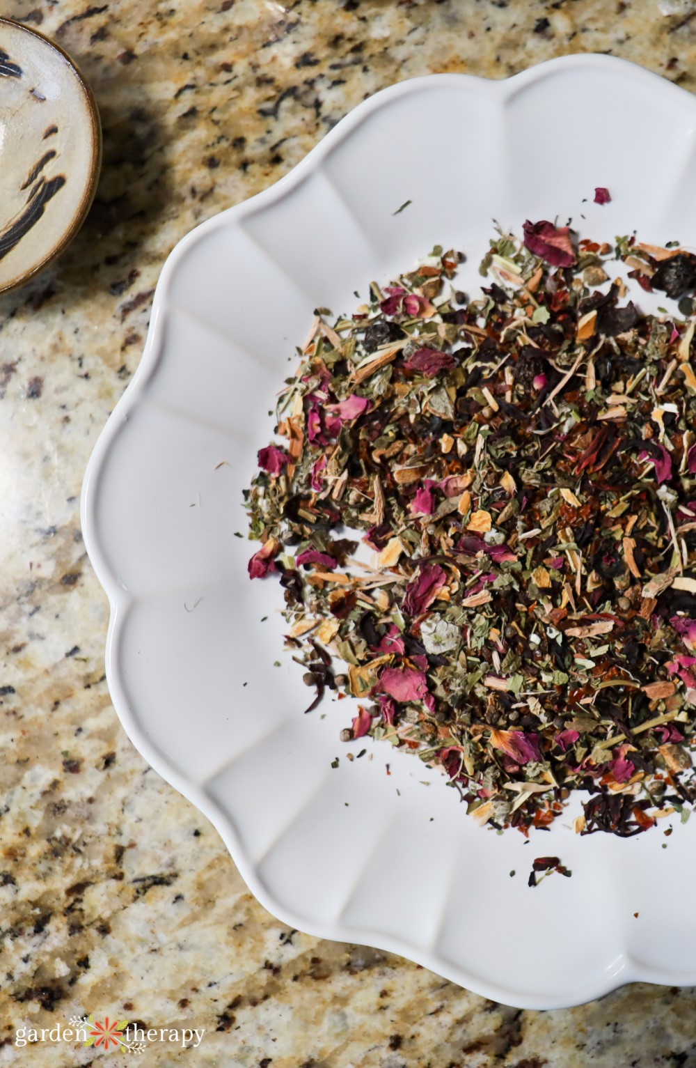 The Art of Tea Blending: Herbal Tea Blends Tips and Recipes - Garden ...