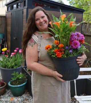 Host a Spring Flower Bulb Planting Party - Garden Therapy